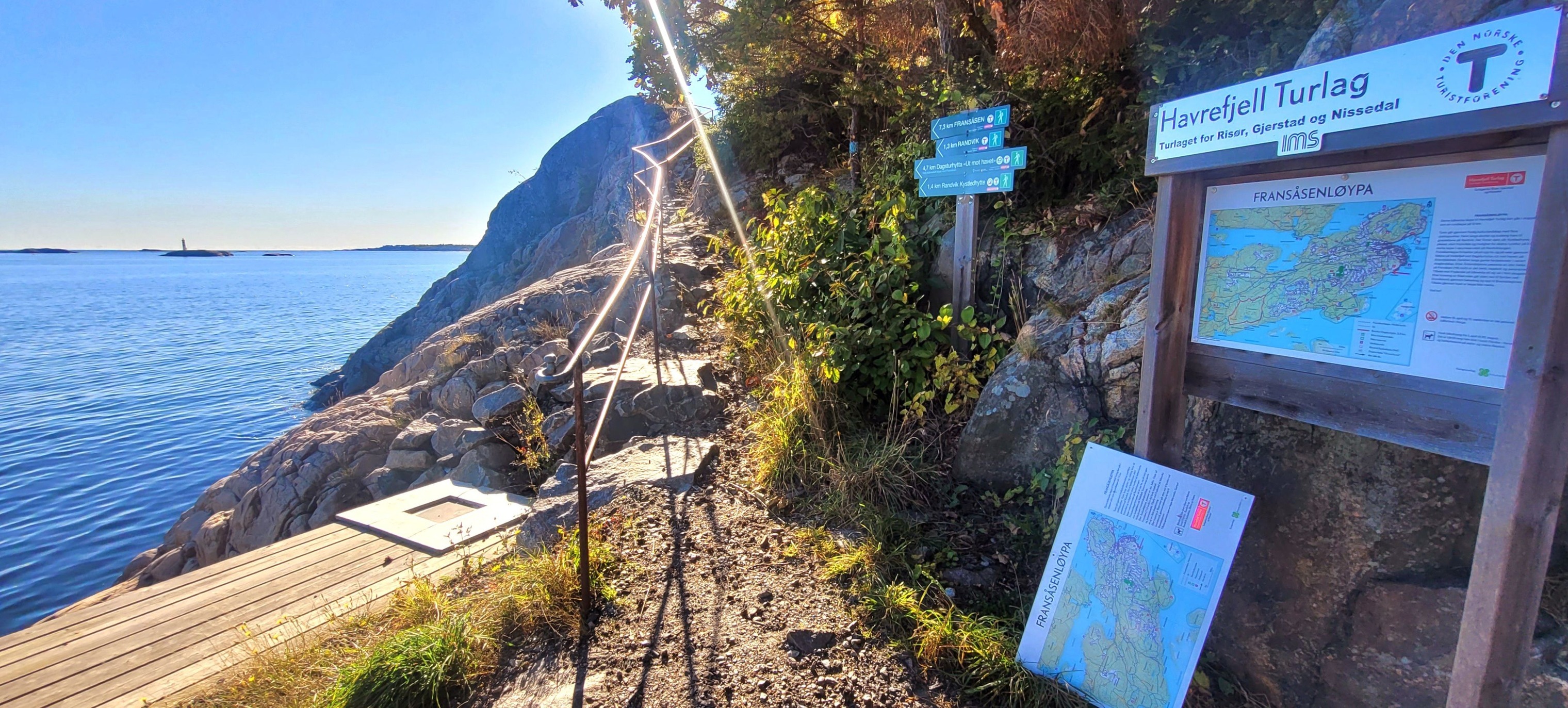 Ny skilting i Fransåsenløypa og Randvik i Risør - DNT