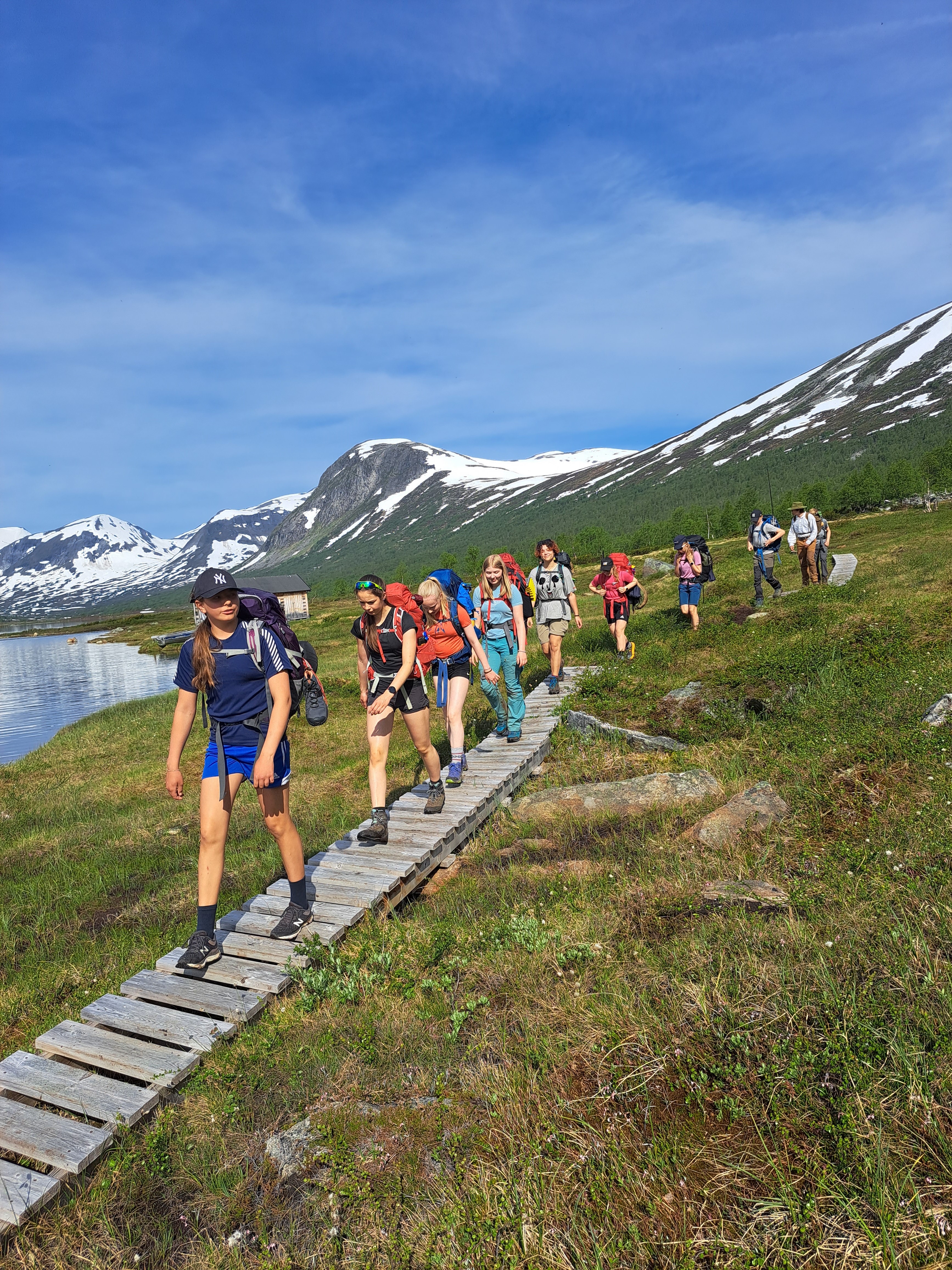 Tilbud til ungdom: hytte til hytte i fjellet i sommer - DNT
