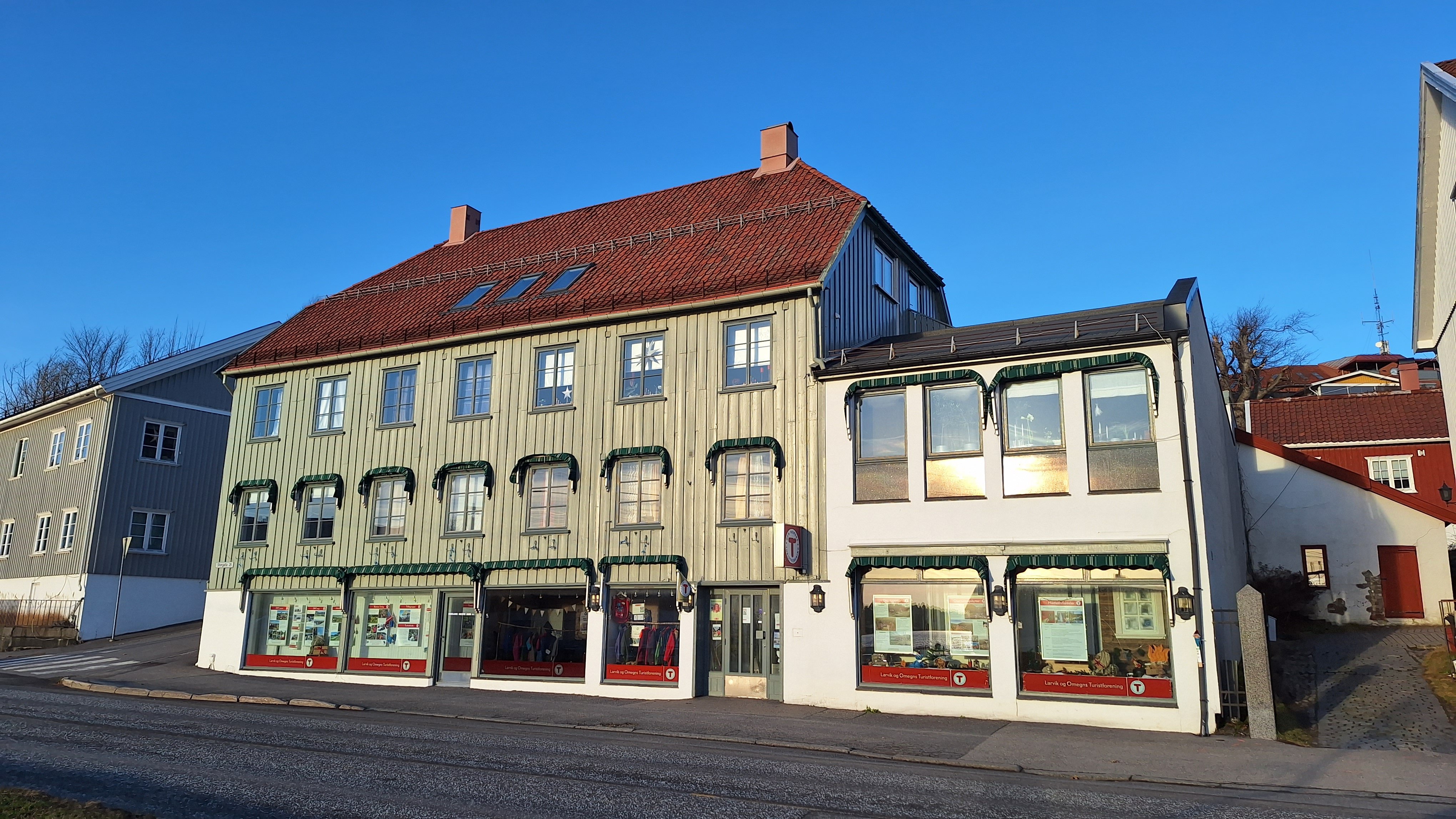 Åpningstider 2025 - DNT