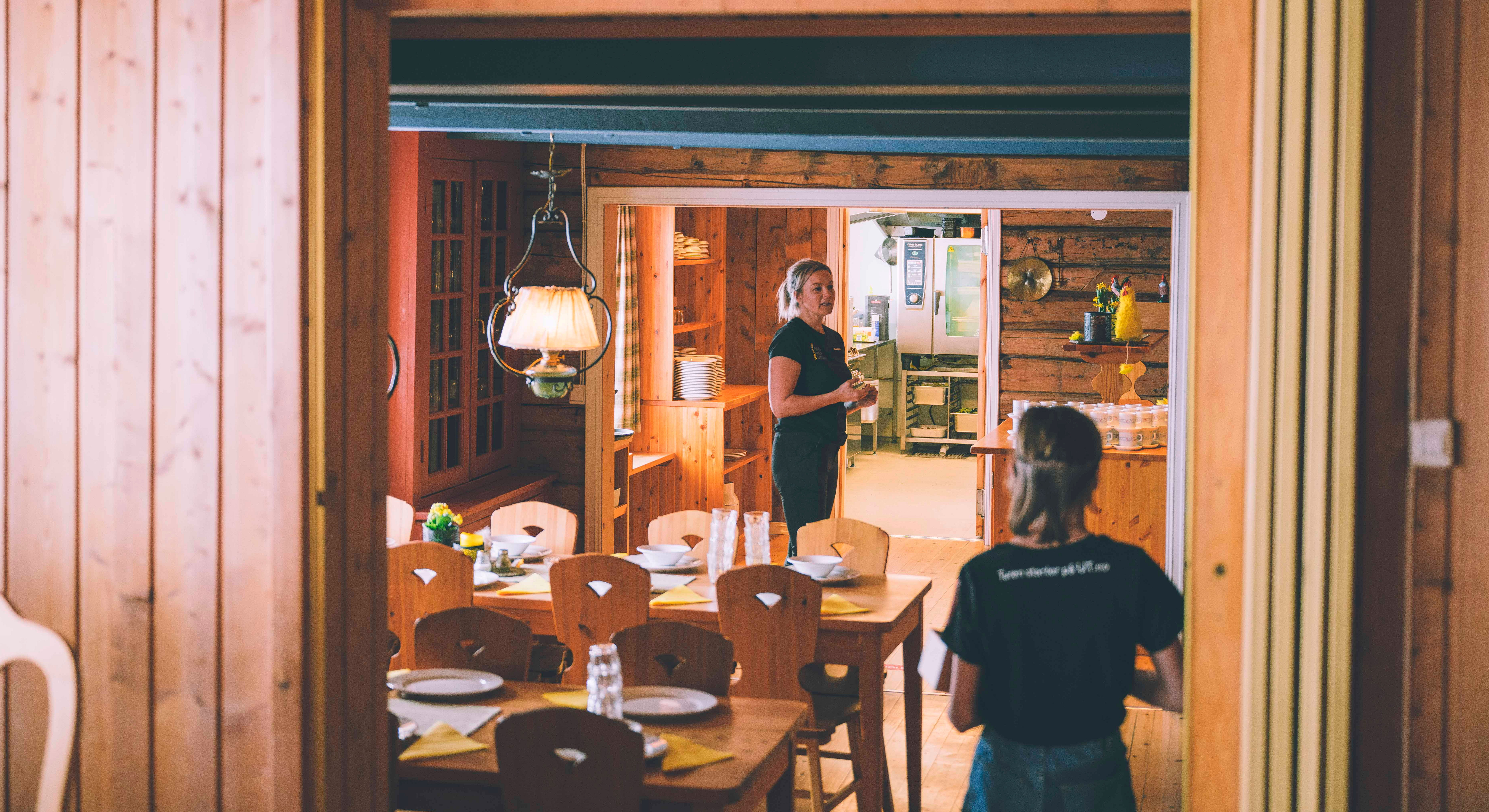 Drømmer du om en sesongjobb på DNT-hytte? - DNT